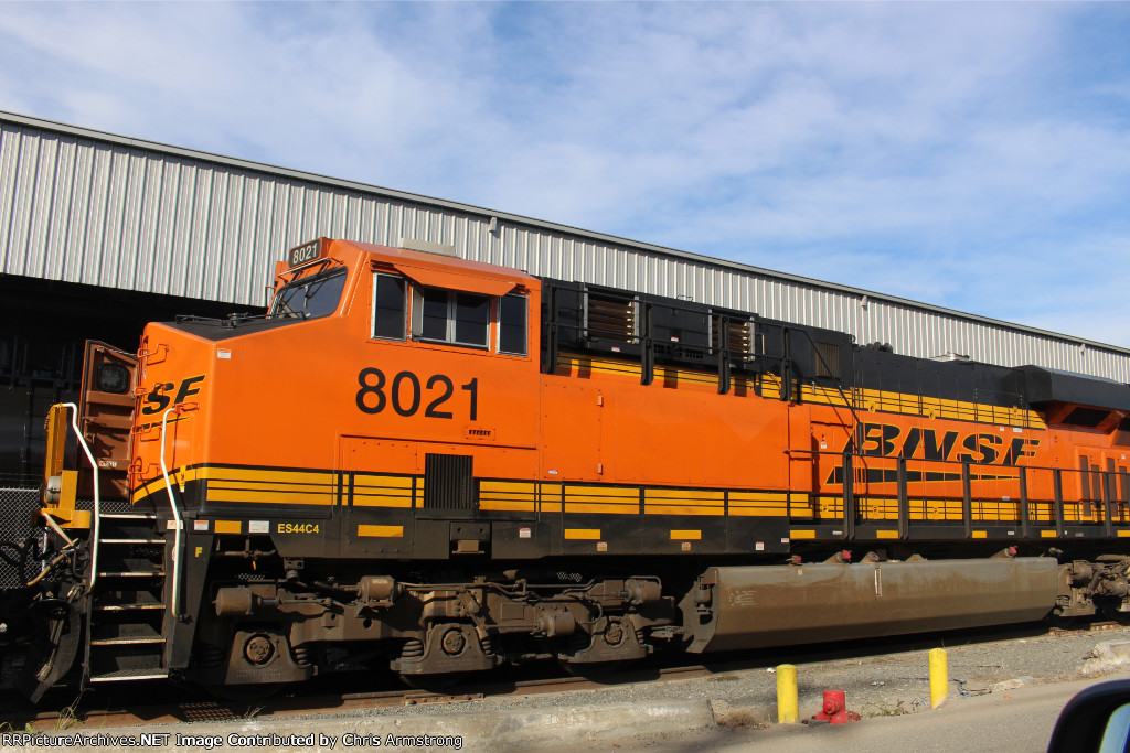 BNSF 8021